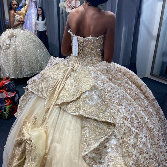 Princesa By Ariana Vara | Dresses | Sweet 6 Quinceanera Gold Beaded Off ...